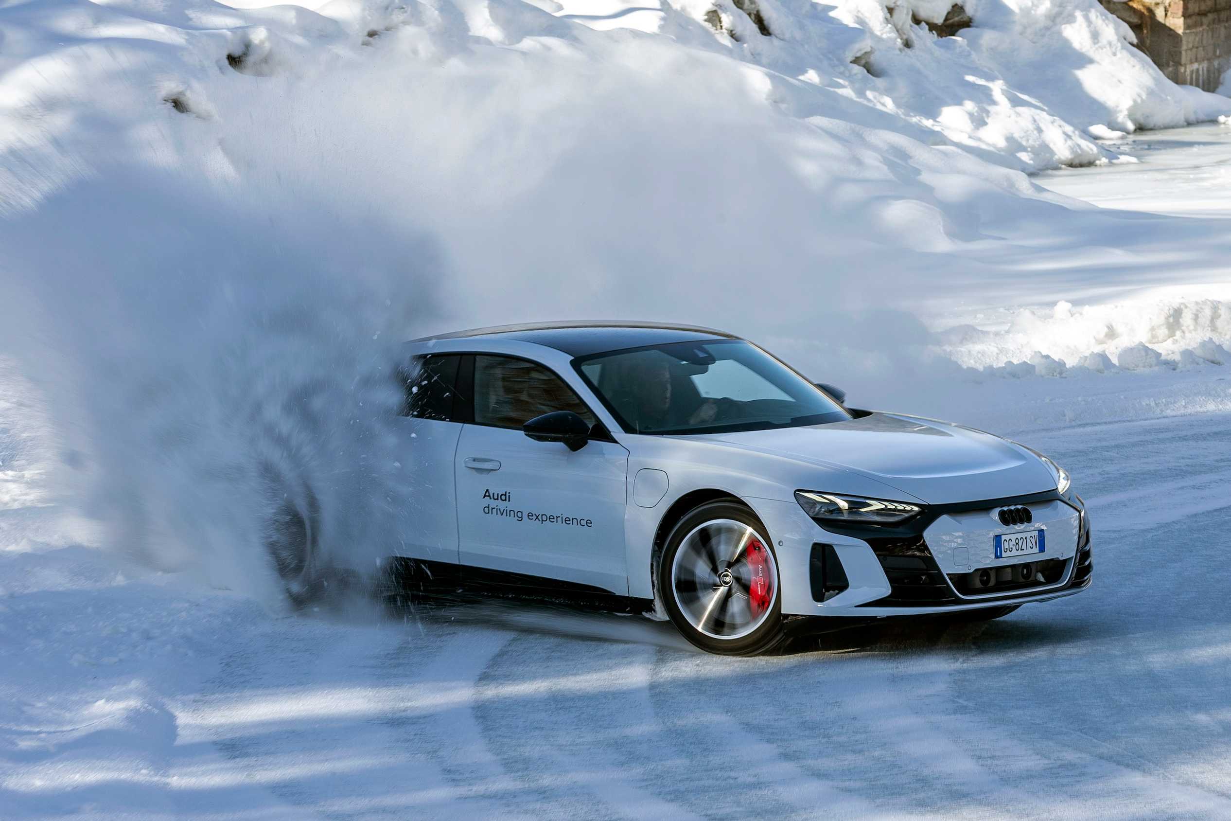Audi ice driving experience a Madonna di Campiglio | myAudi Experience